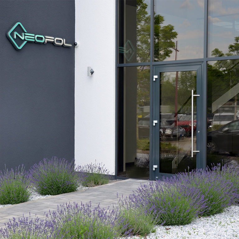 Unternehmen • NEOFOL